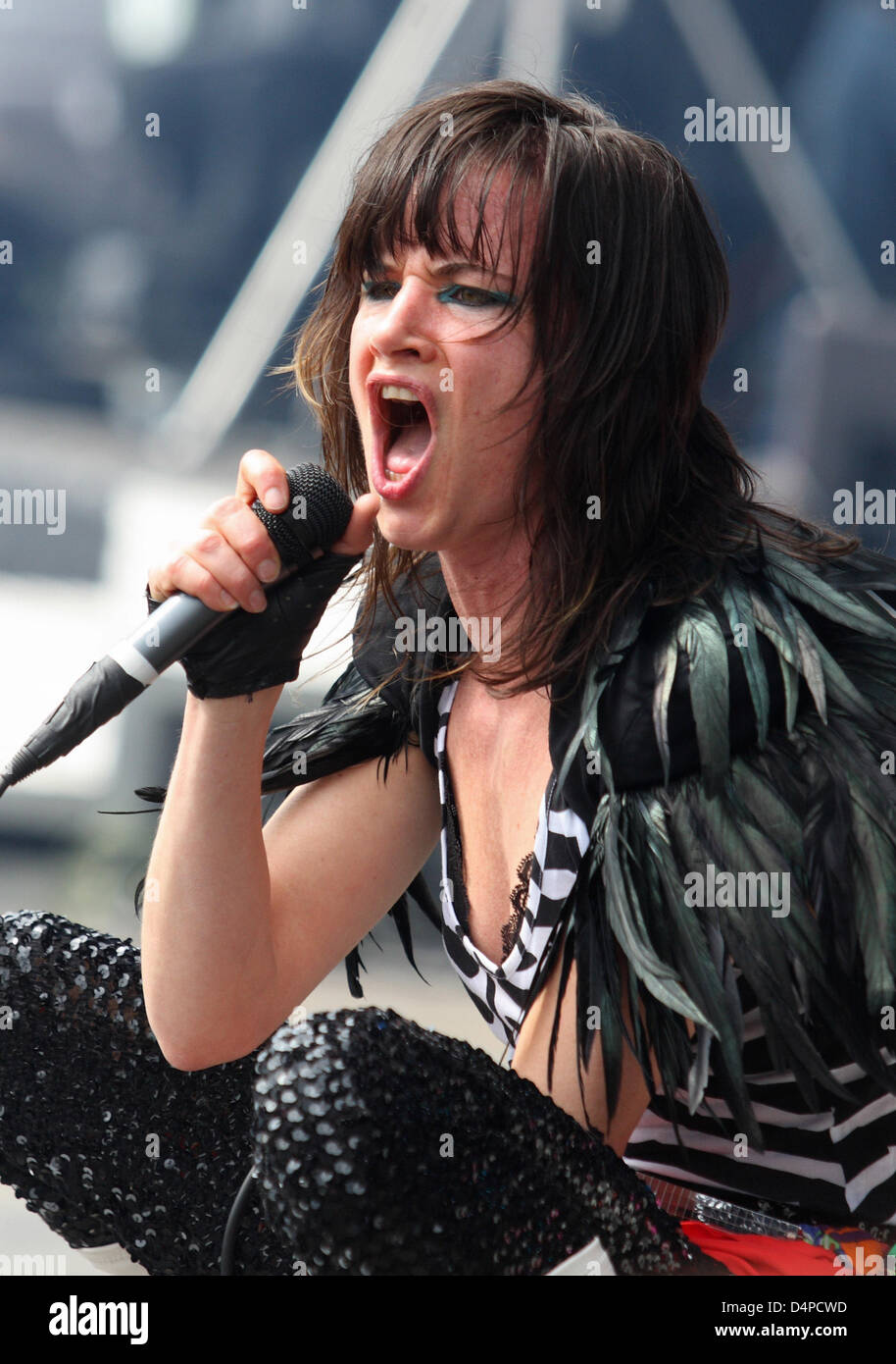 US actress and singer Juliette Lewis performs with ?The Licks? at Rock ...