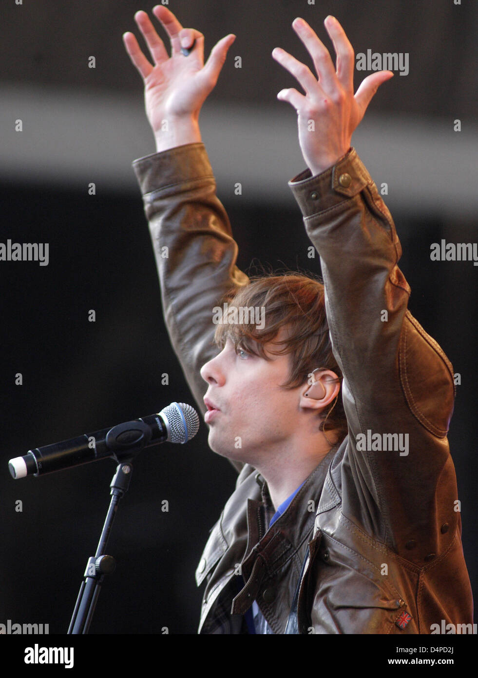 Johnny Borrell, lead singer of the band ?Razorlight?, performs during ...