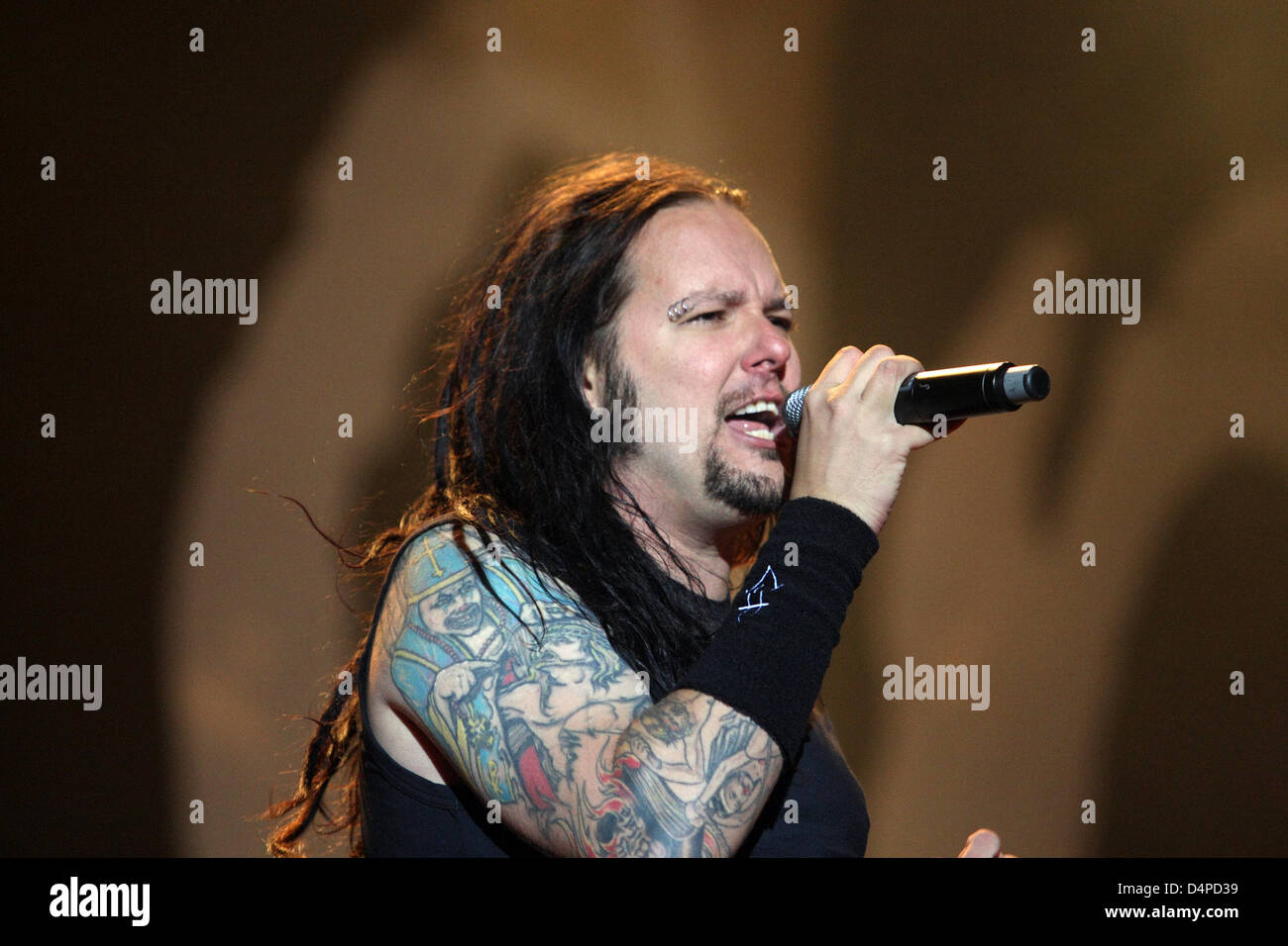 Jonathan Davis, lead singer of the Californian nu-metal band ?Korn ...