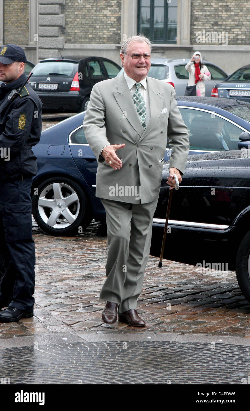 Danish Prince Henrik arrives for a lunch at the Dannebrog Yacht of the ...