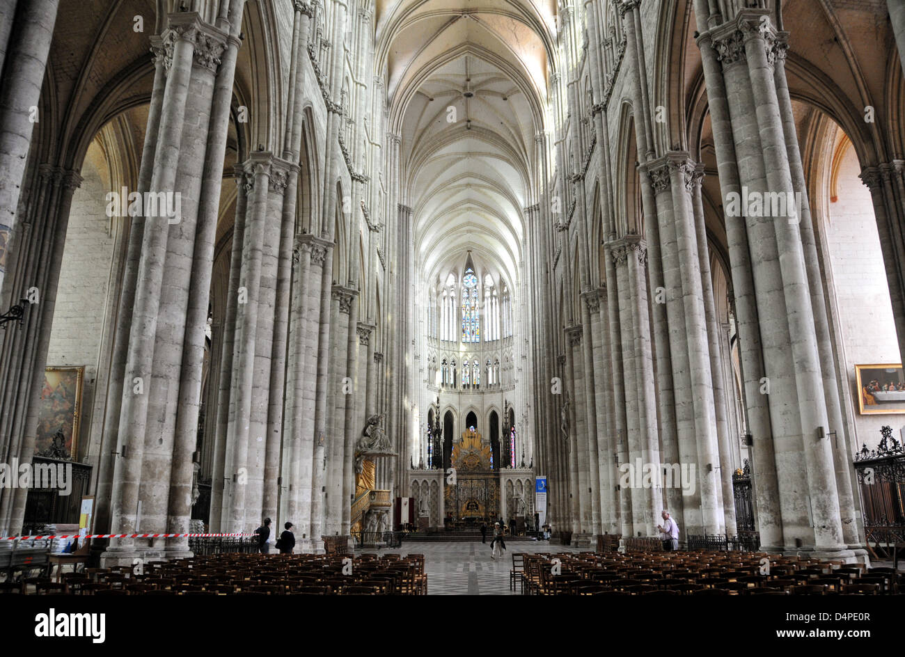 Amiens Cathedral Interior Stock Photos & Amiens Cathedral Interior ...
