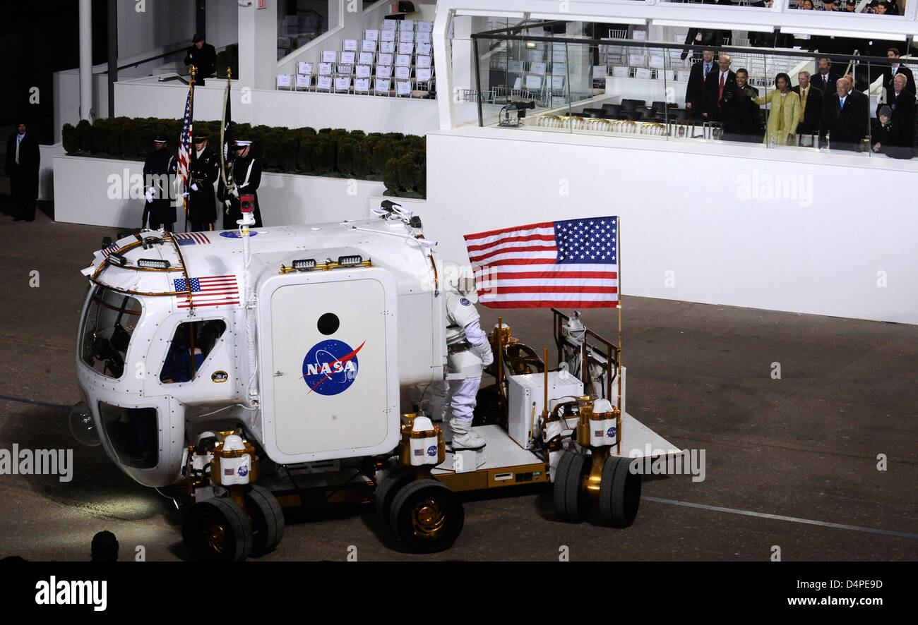 Nasa lunar rover hi-res stock photography and images - Alamy