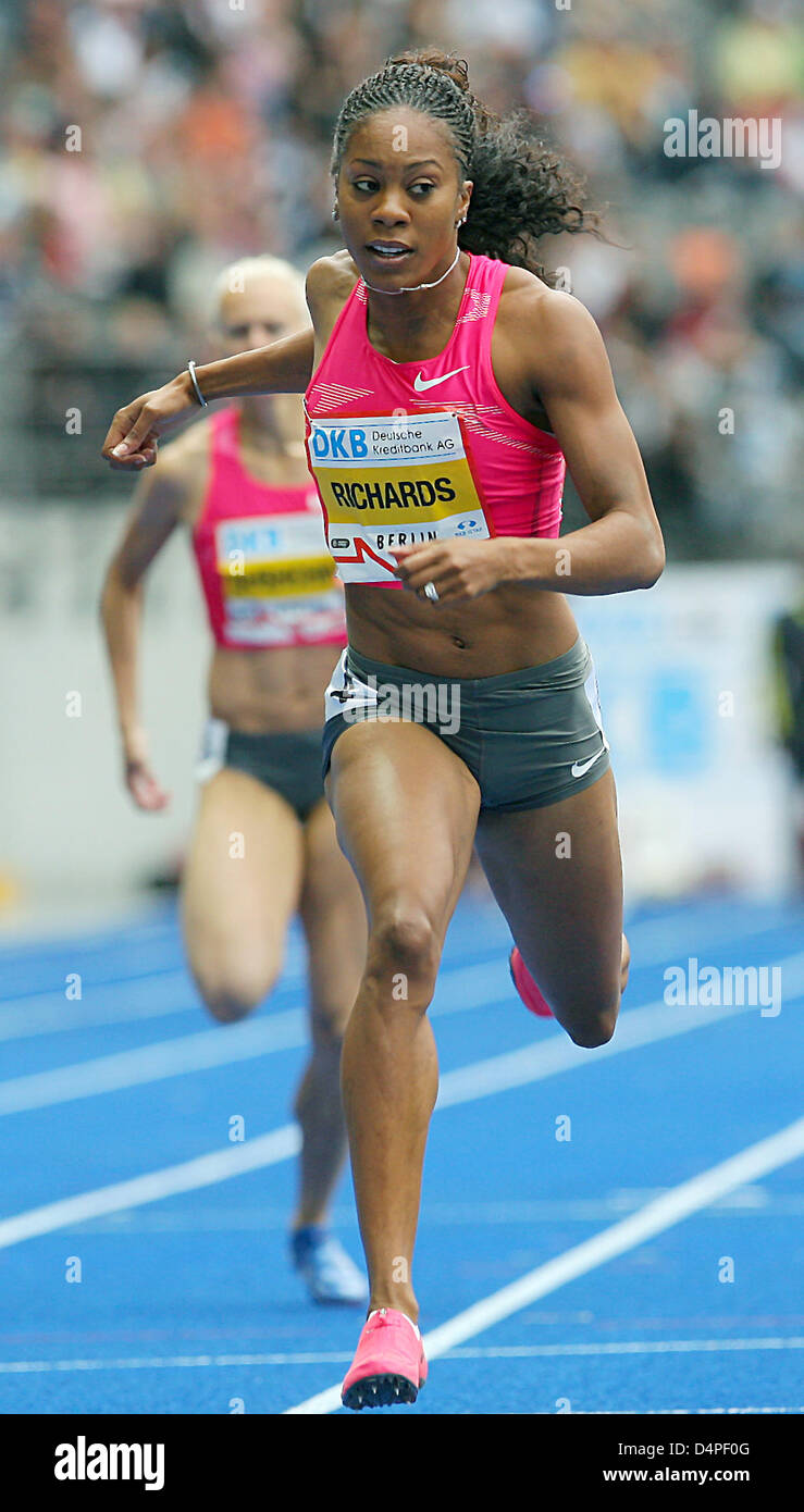 US runner Sanya Richards wins the women?s 400 metres run at the ISTAF ...