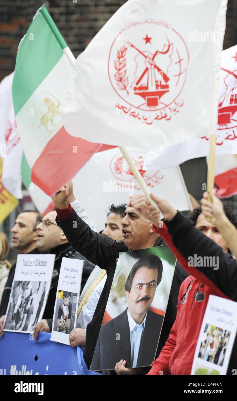 Expat Iranians demonstrate against the action taken by the Iranian ...