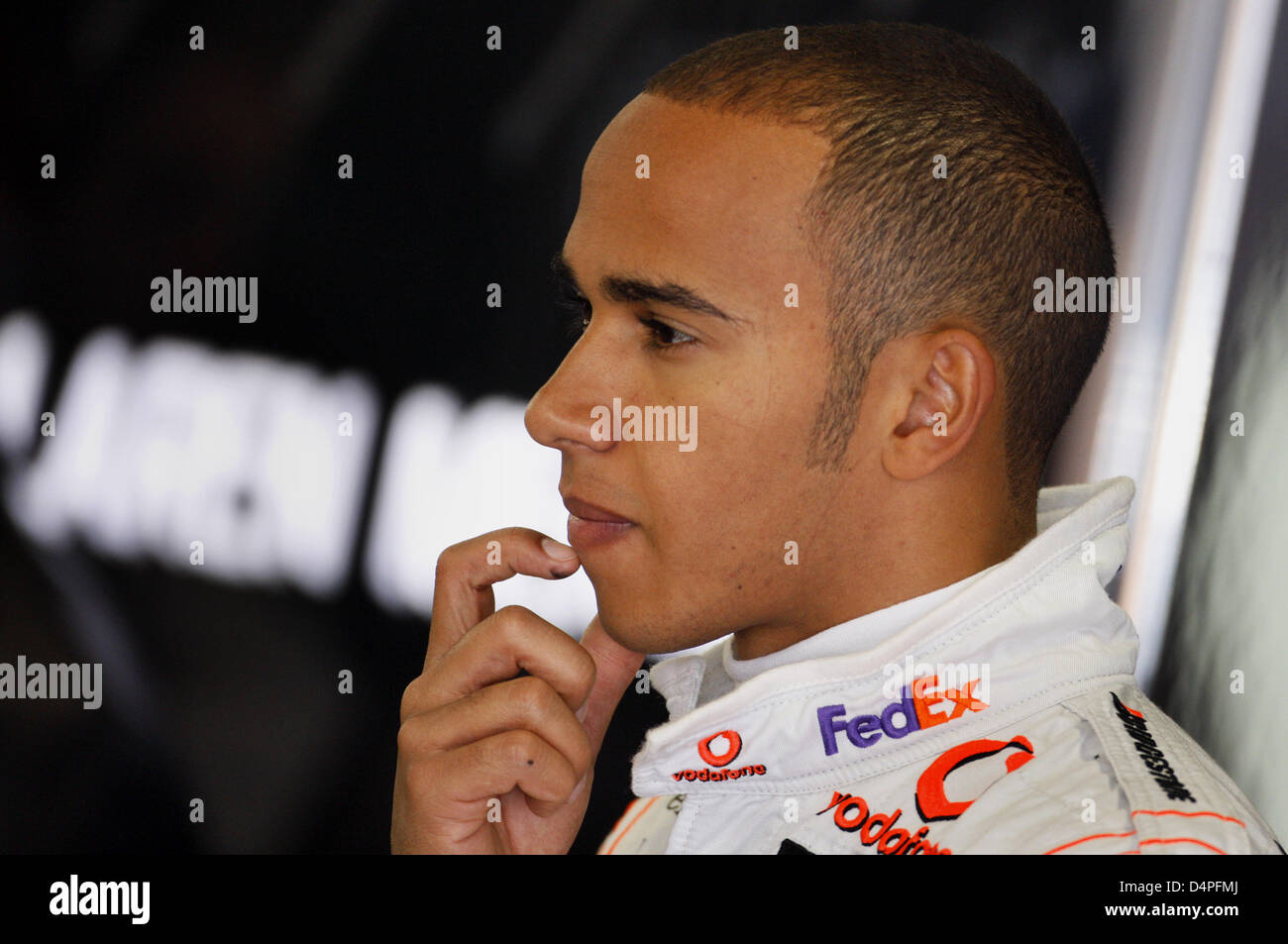 F1 hamilton profile hi-res stock photography and images - Alamy