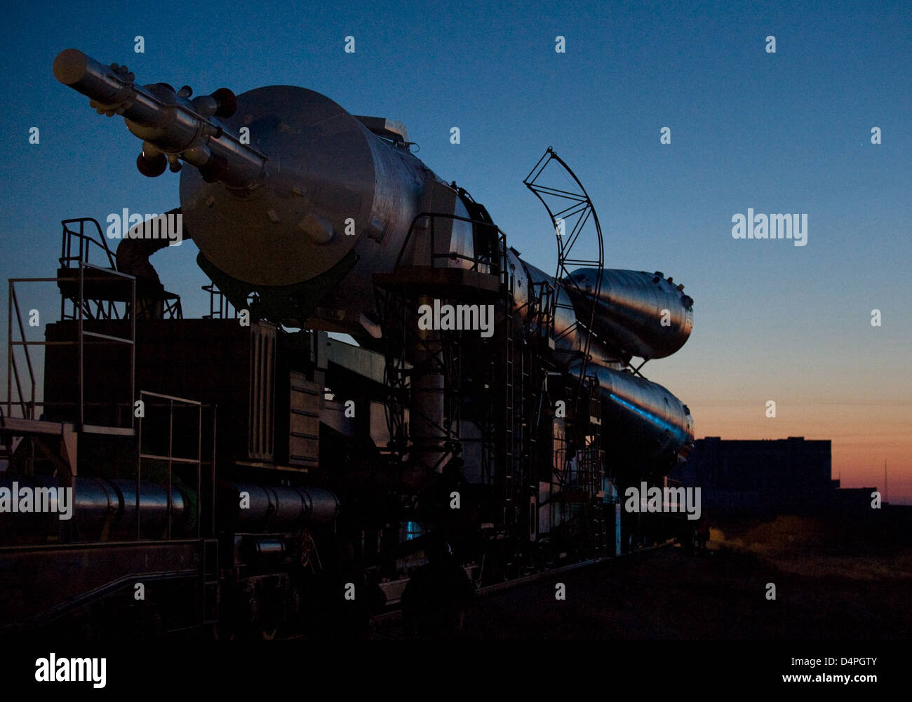 Expedition 19 Soyuz Rollout (200903240003HQ Stock Photo - Alamy