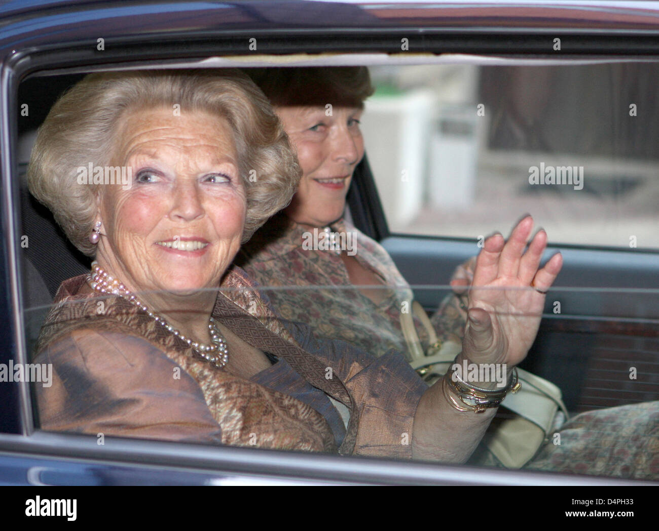 Queen Beatrix of the Netherlands (L) and Martine van Loon Labouchere of ...