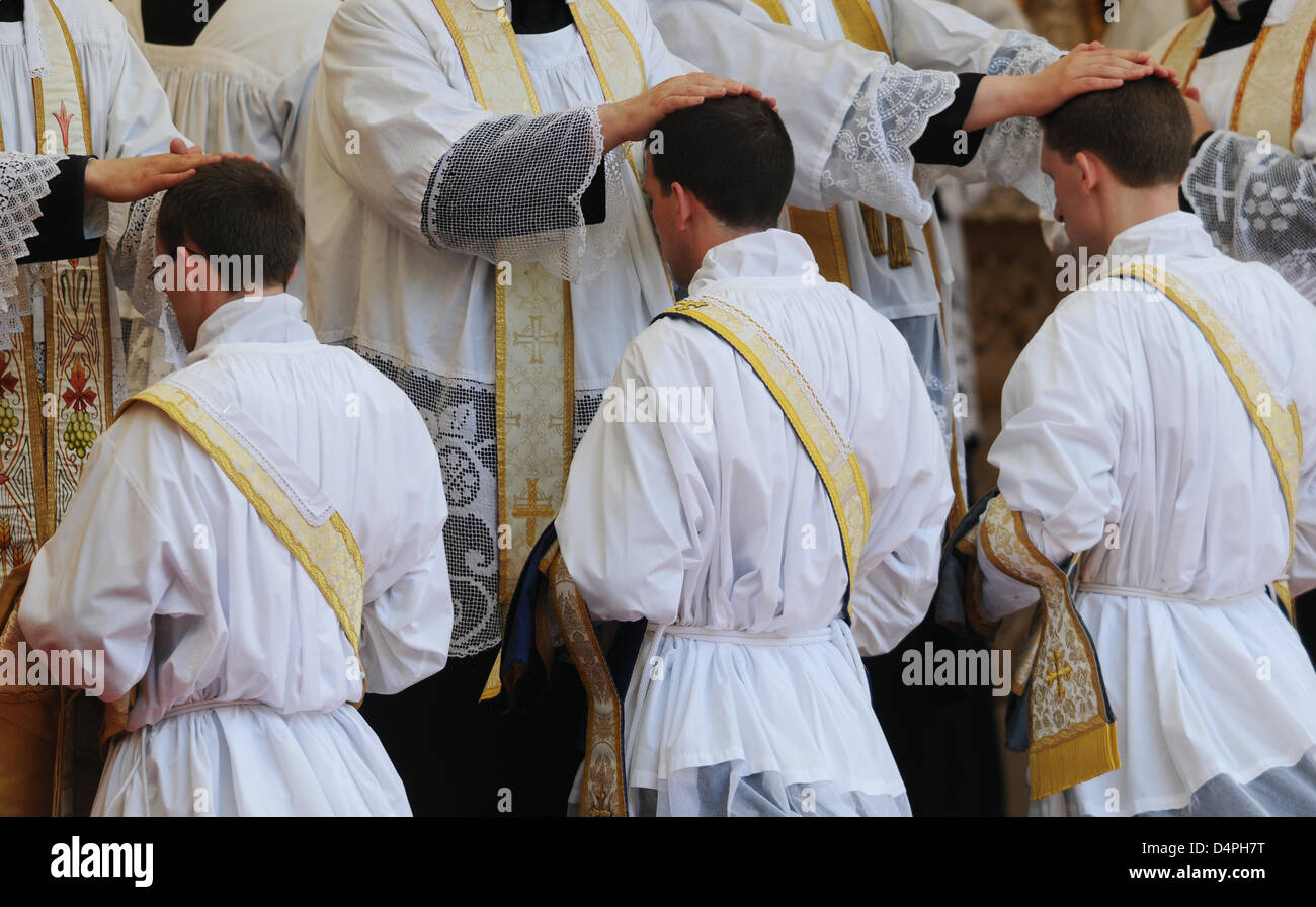 Churchmen of the ?Society of St Pius X? consecrate three priests at the ...