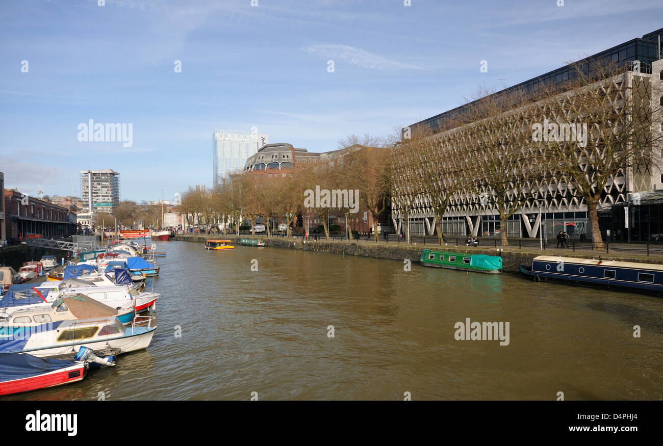 Narrow Quay, Bristol City Centre Docks Stock Photo - Alamy