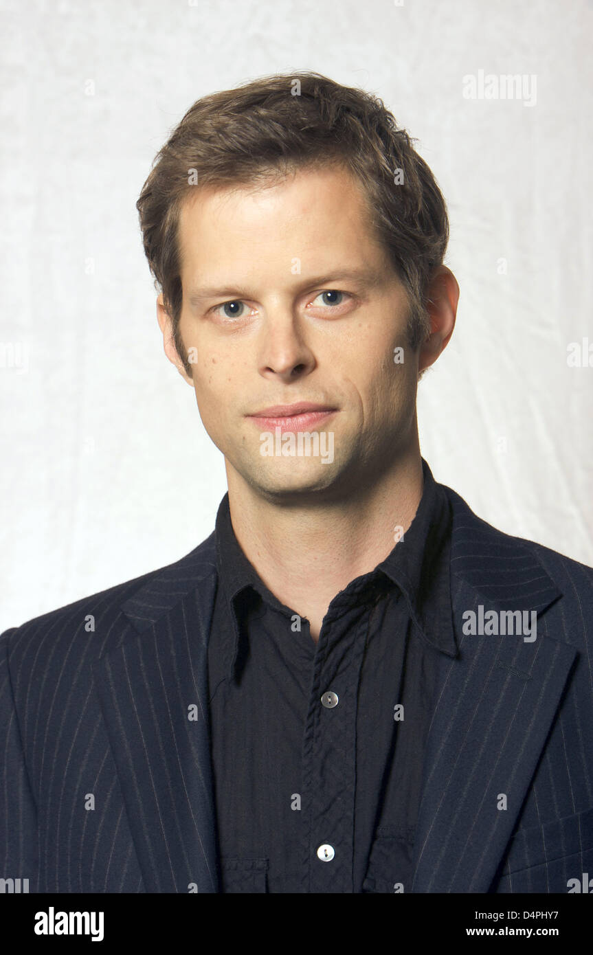 John Wray, US author with an Austrian mother, poses in Mainz, Germany ...
