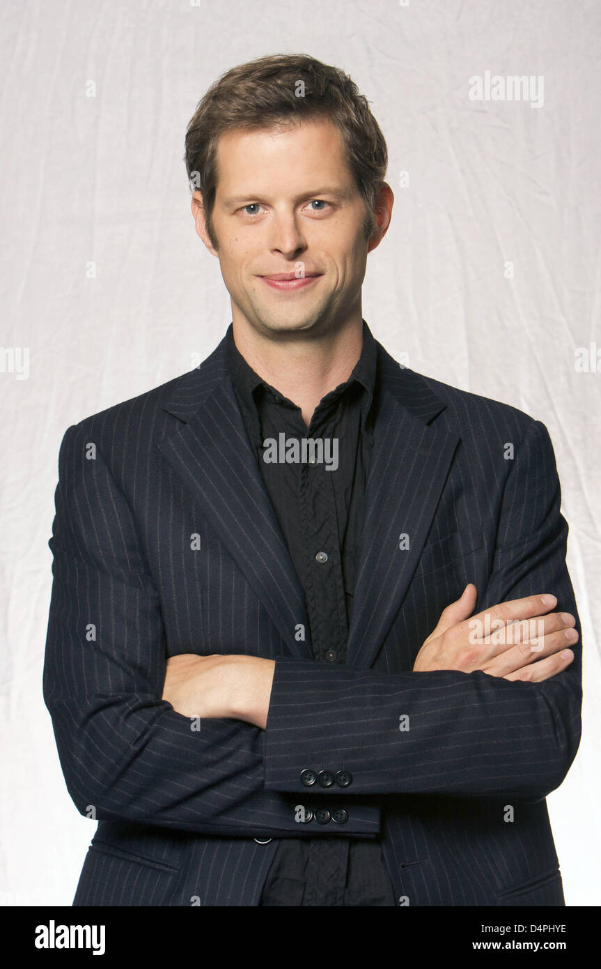 John Wray, US author with an Austrian mother, poses in Mainz, Germany ...