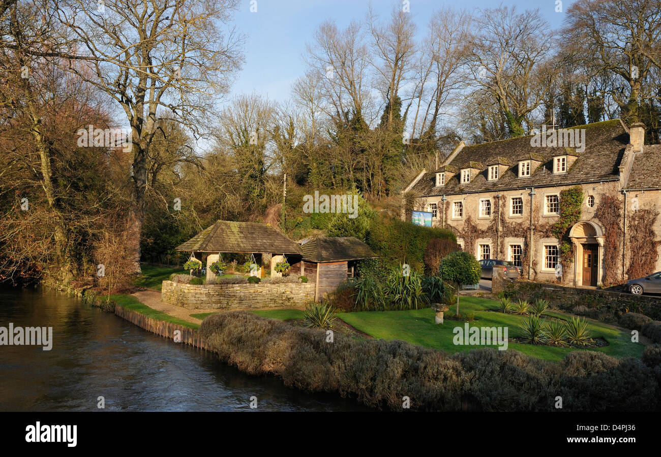 The Swan Hotel & River Coln, Bibury Gloucestershire Stock Photo - Alamy