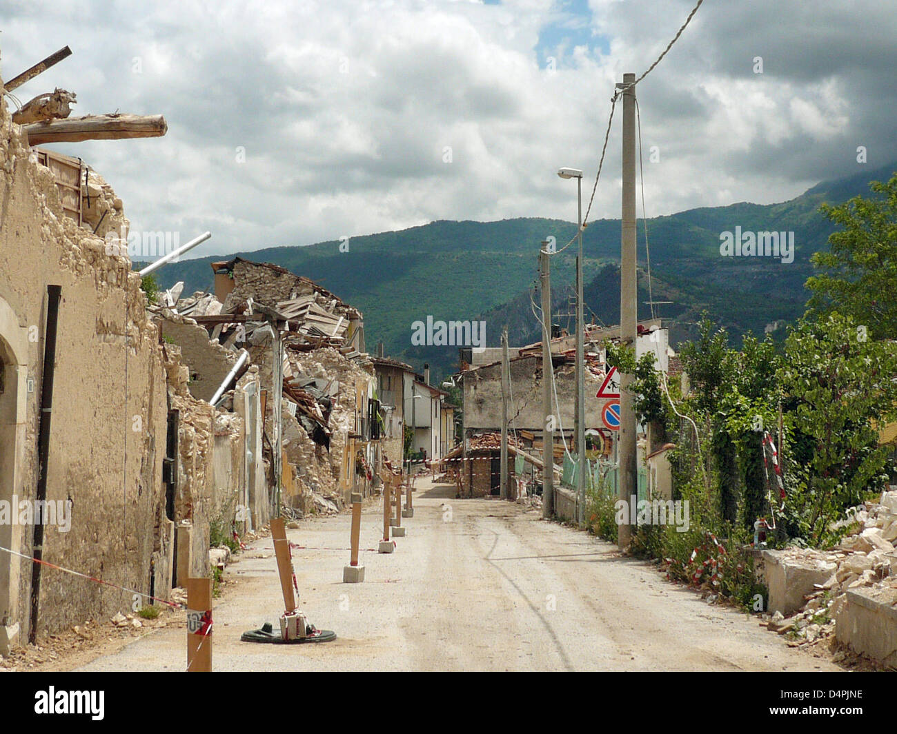 The picture shows buildings damaged and destroyed in the heavy ...