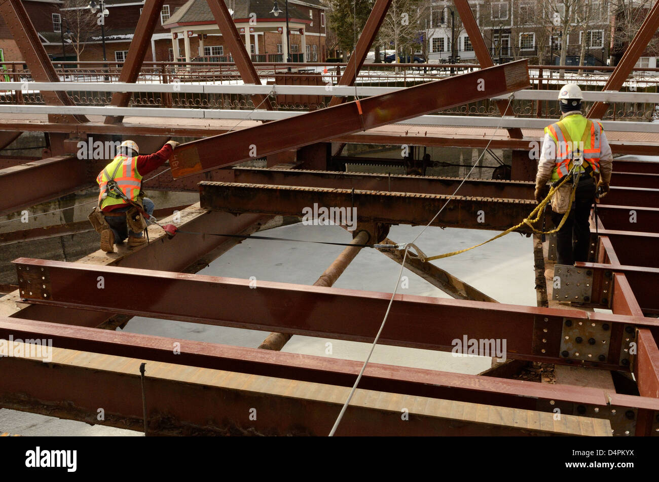Bridge reconstruction over the Erie Canal Stock Photo - Alamy