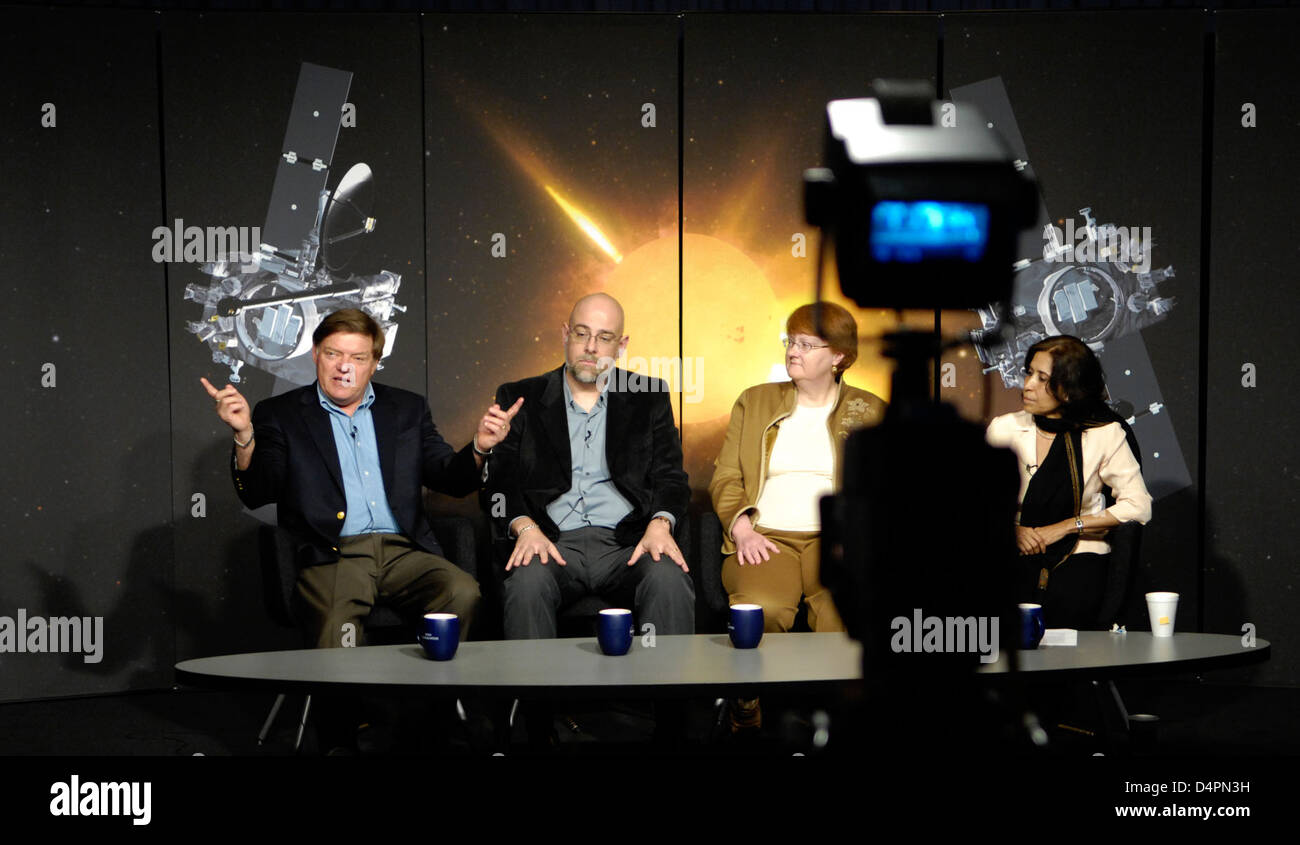 Stereo Science Update (200904140006HQ Stock Photo - Alamy