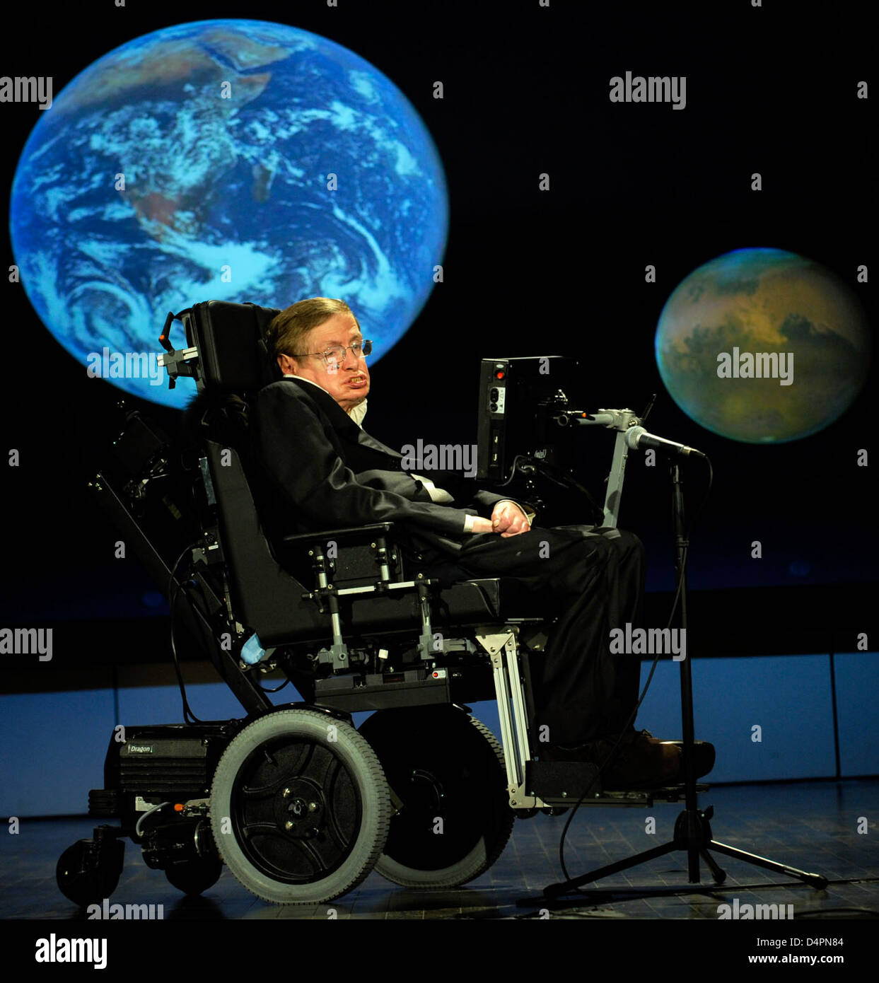 Stephen hawking hi-res stock photography and images - Alamy