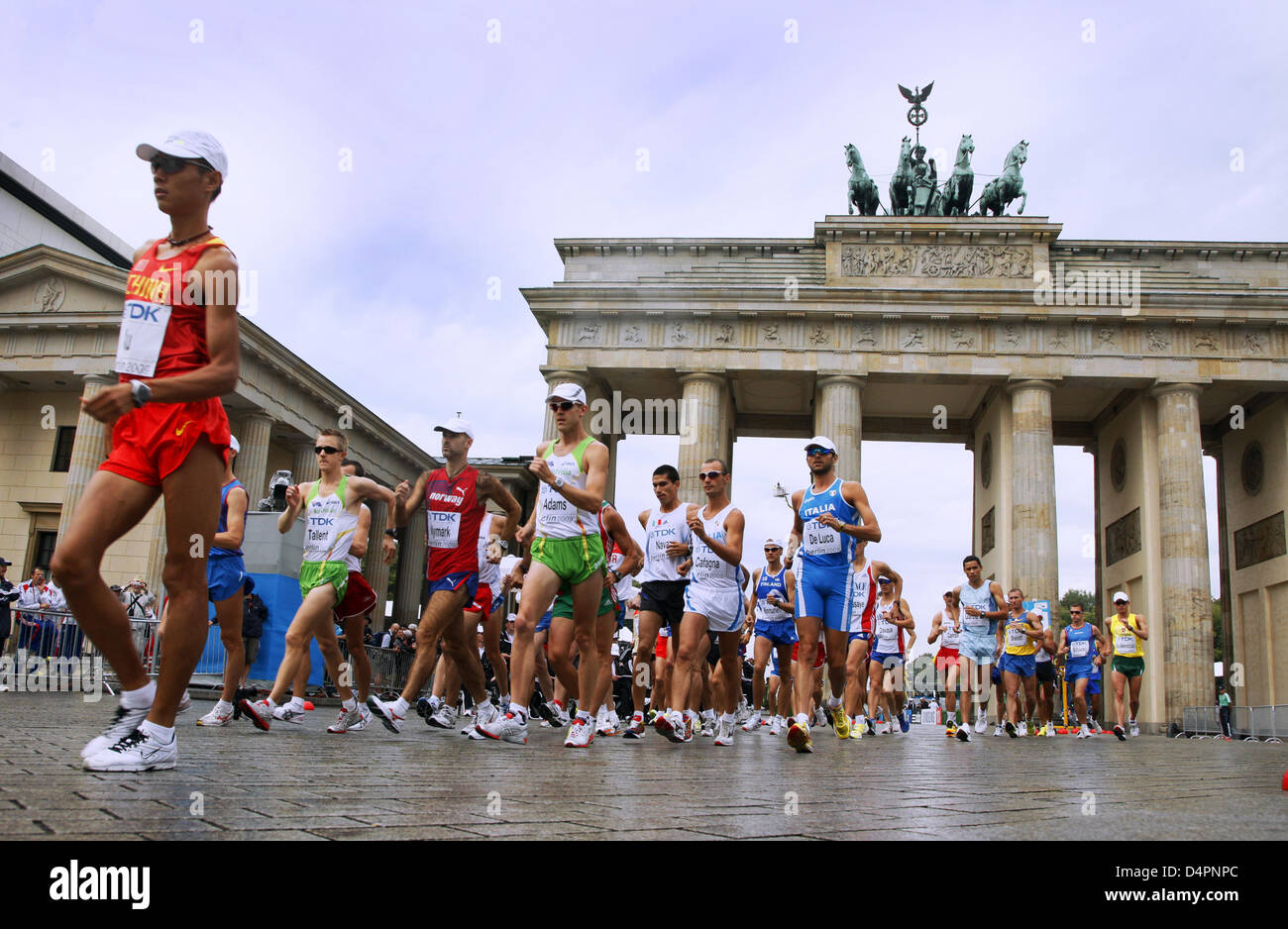 Athletes Compete In The 50km Walk At The 12th Iaaf World Championships
