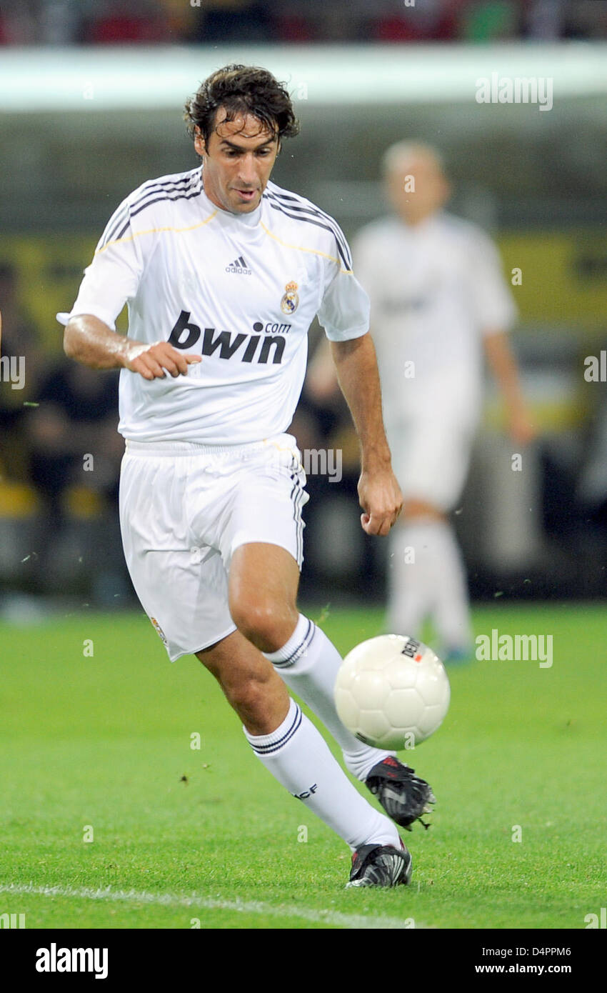 Real madrid 2009 hi-res stock photography and images - Alamy