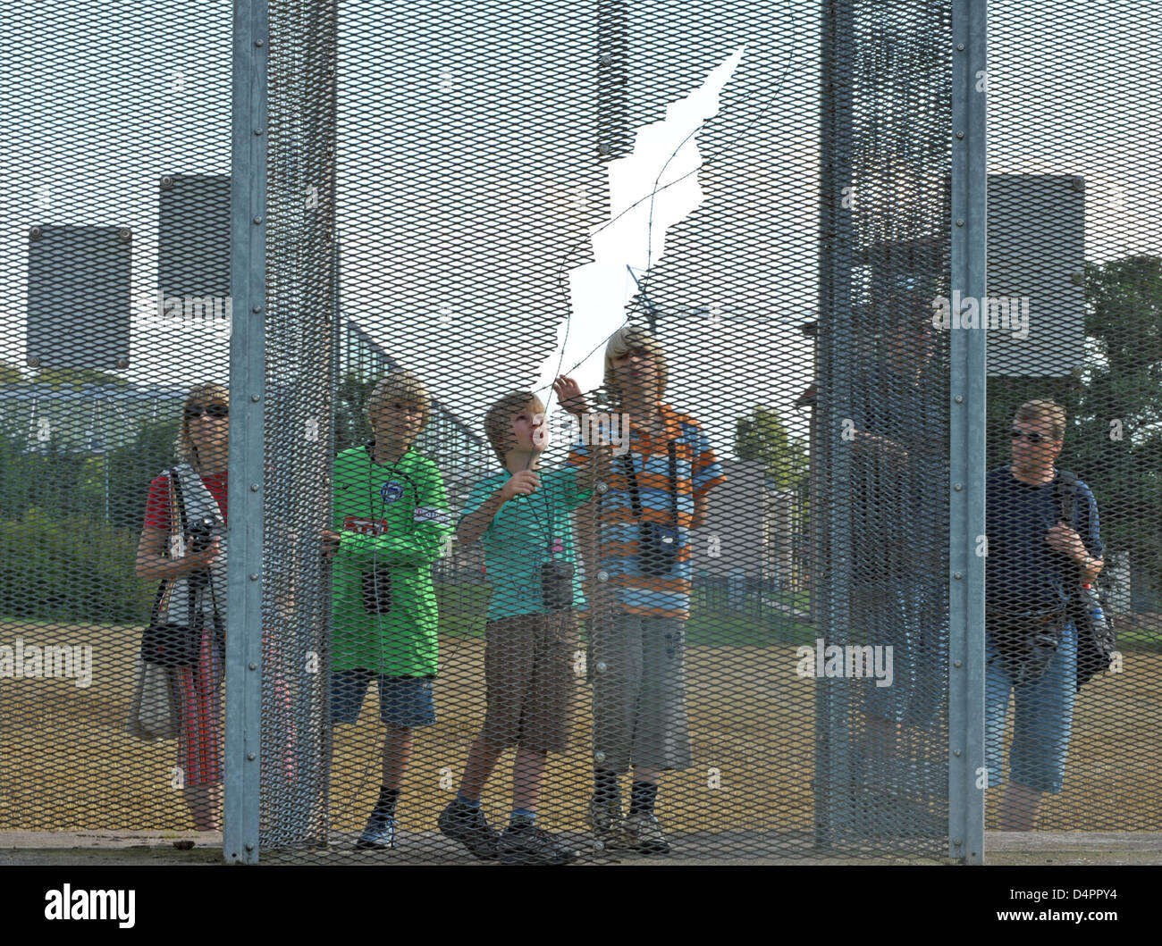 Hungarian border fence hi-res stock photography and images - Alamy