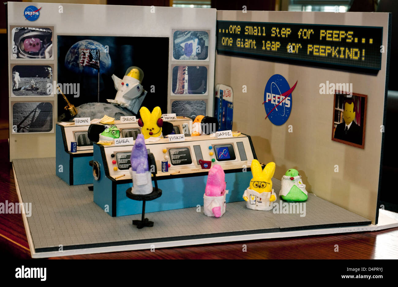 Anniversary Apollo Peeps (200907020001HQ Stock Photo - Alamy