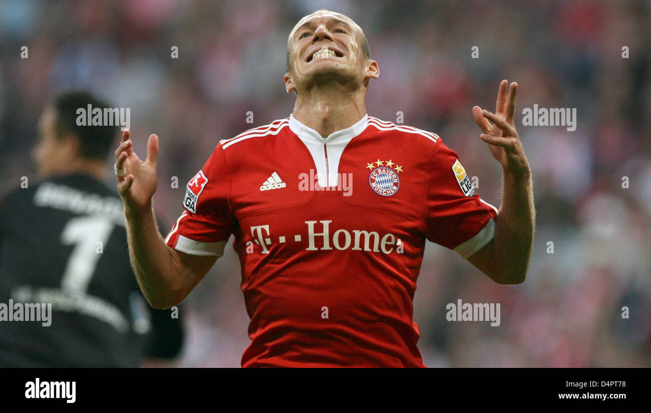 Bayern Munich?s new player Arjen Robben pictured during the German ...
