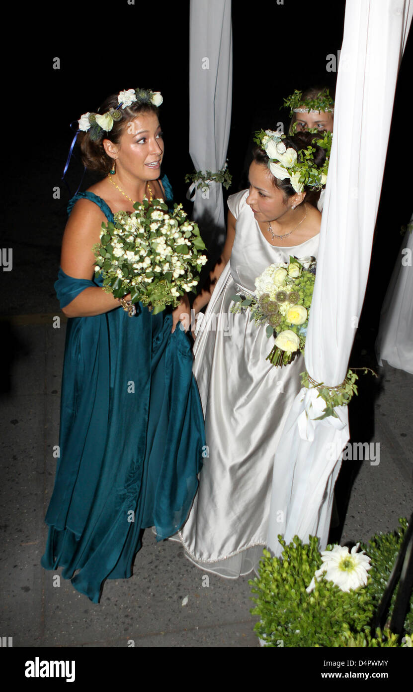 RoyalDish - Royal bridesmaids, page boys, flower girls etc. - page 11