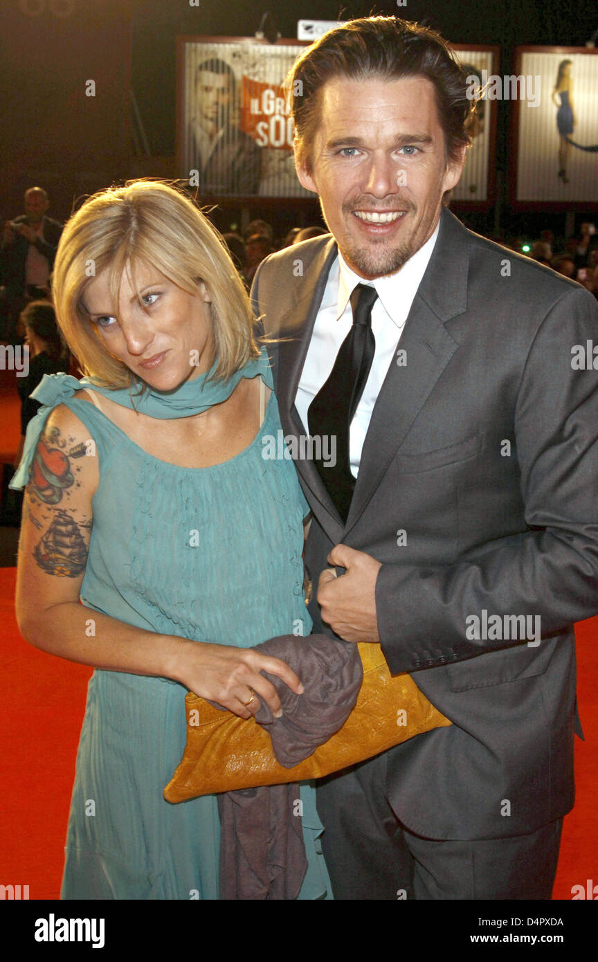 U.S. American actor Ethan Hawke and girlfriend Ryan Shawhughes attend ...
