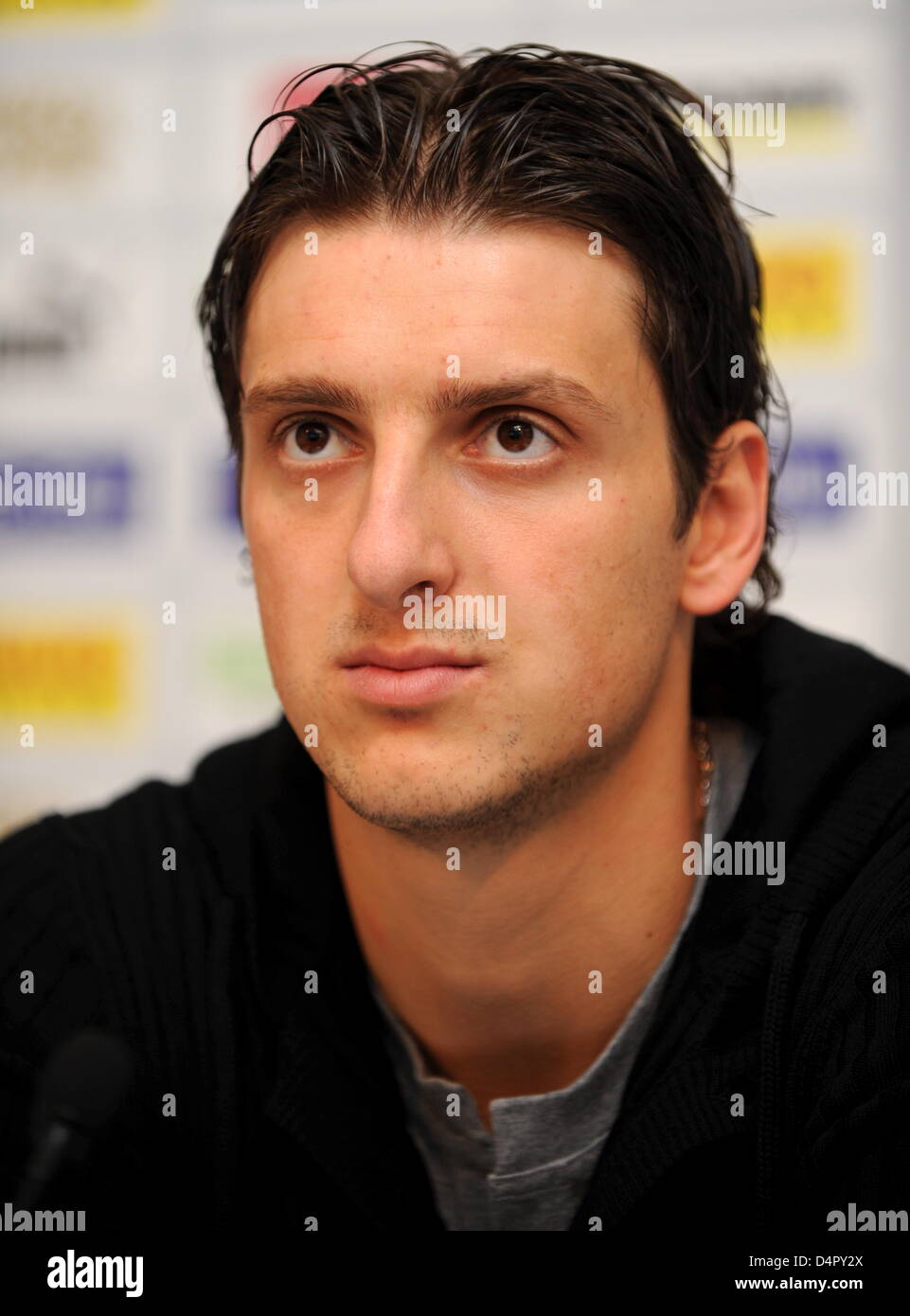 Serbian national player Zdravko Kuzmanovic is presented as the new ...