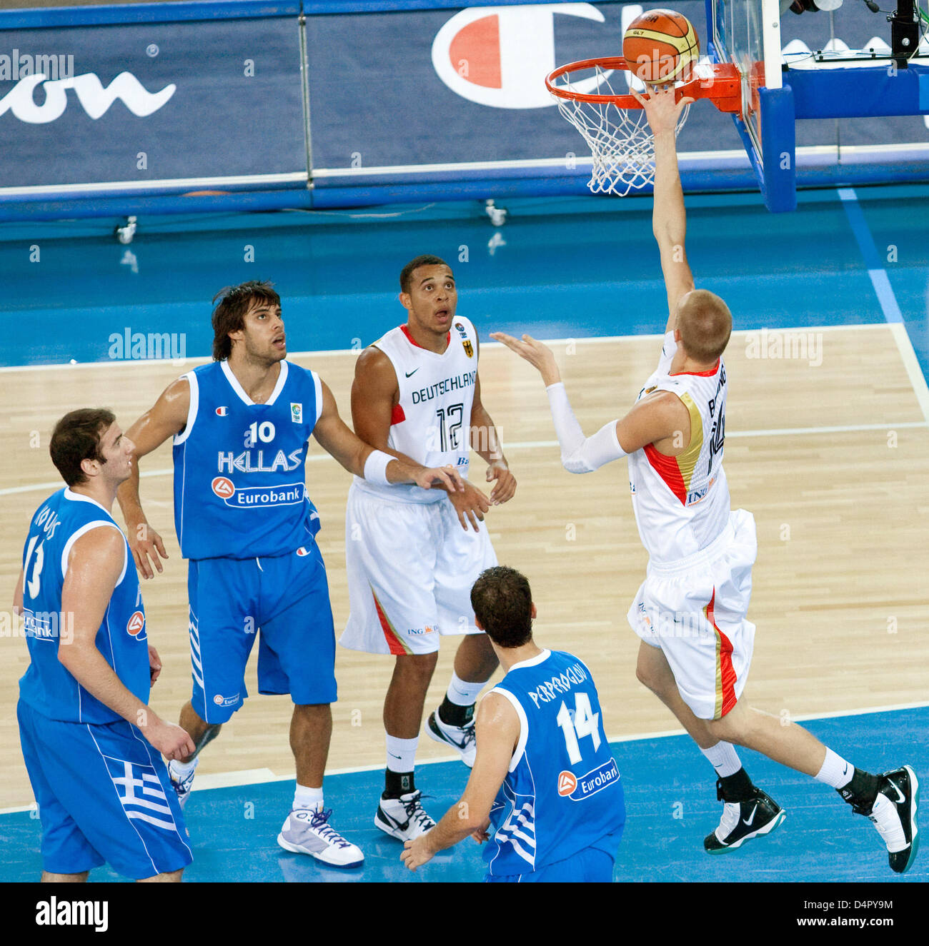 Benzing hi-res stock photography and images - Alamy