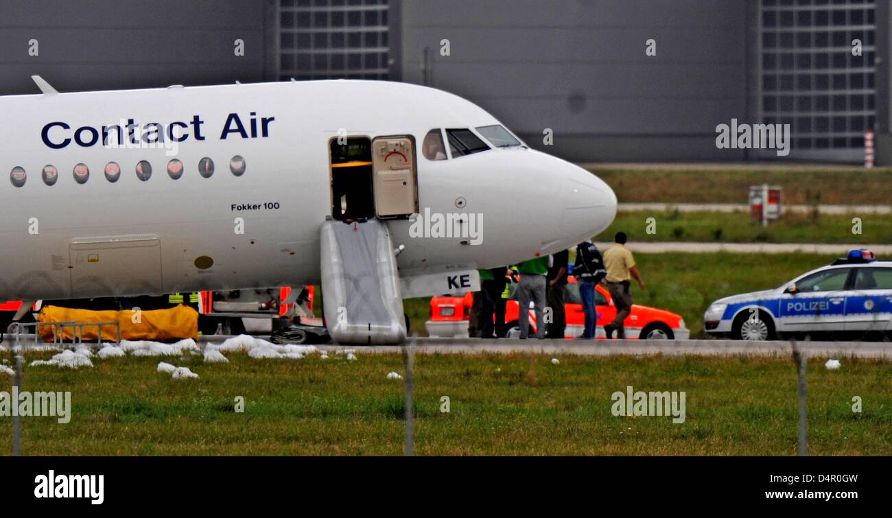 Forced landing hi-res stock photography and images - Alamy