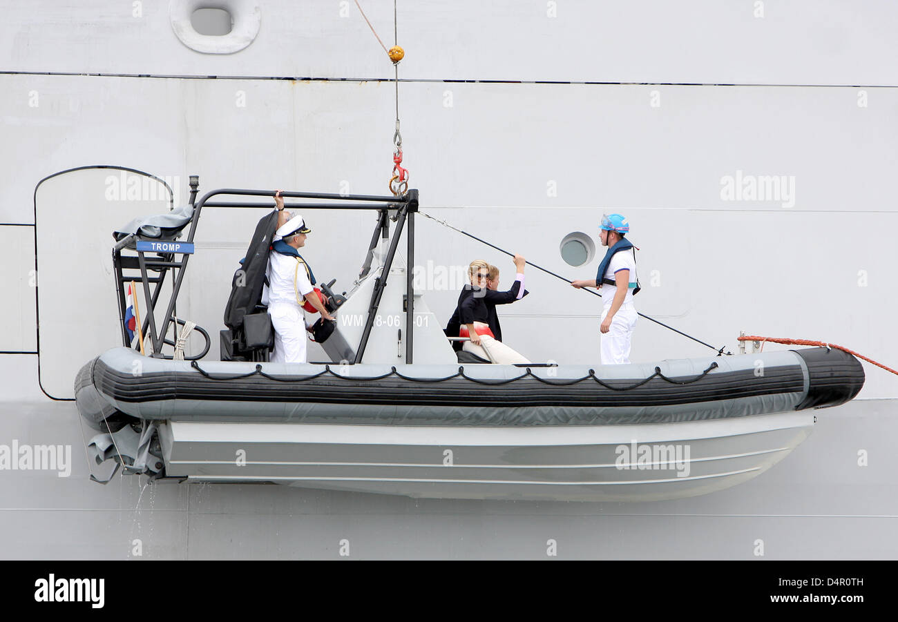 Dutch Crown Prince Willem-Alexander and Crown Princess Maxima make a ...