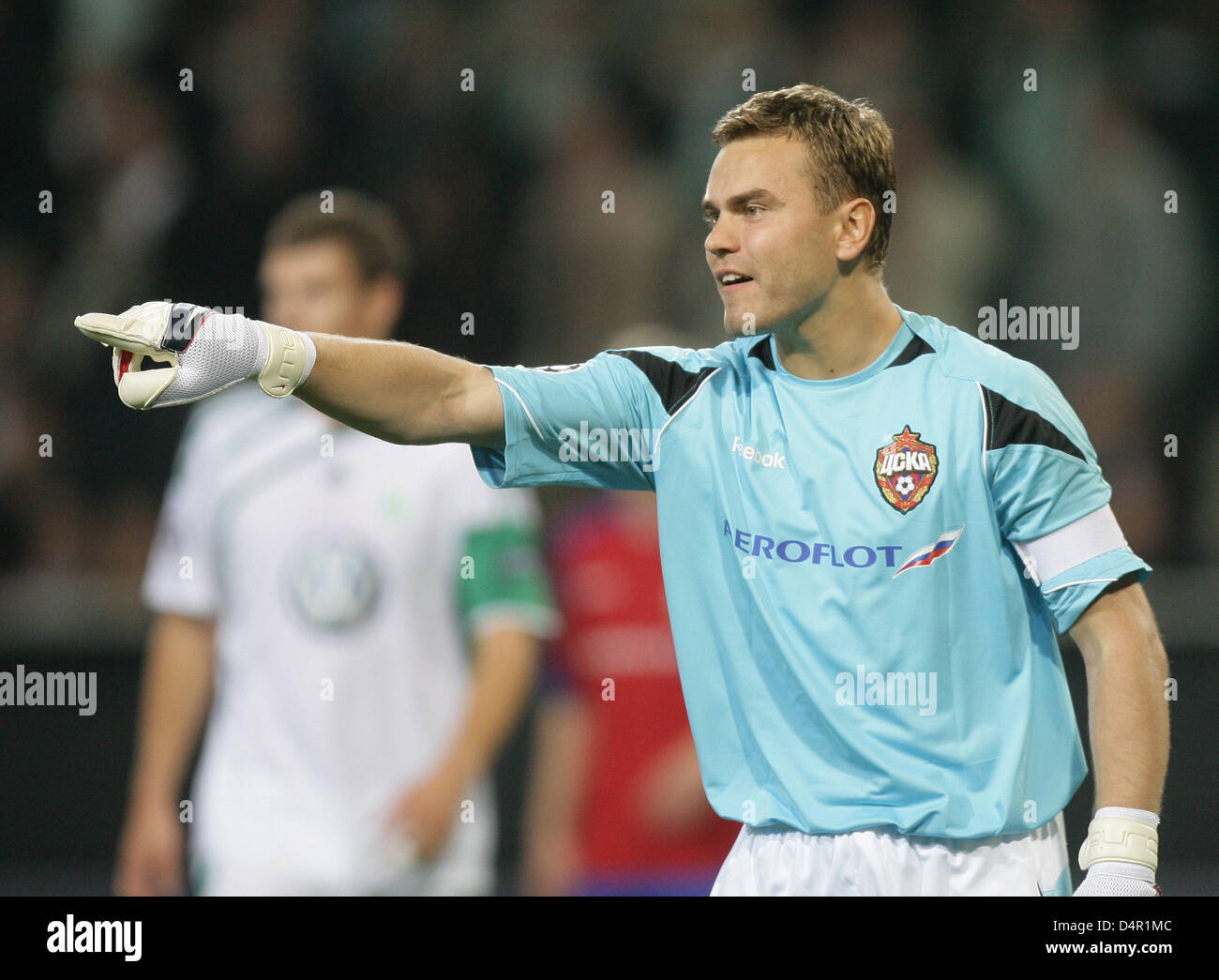 Moscow?s goalkeeper Igor Akinfeev gives instructions during the UEFA ...