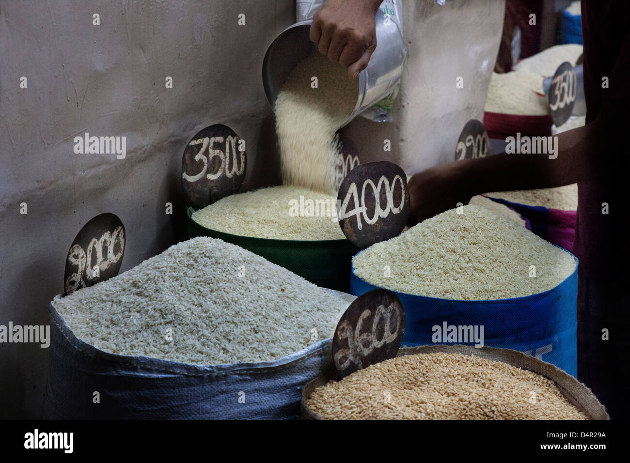 Indian shopping in a food market grain hi-res stock photography and ...