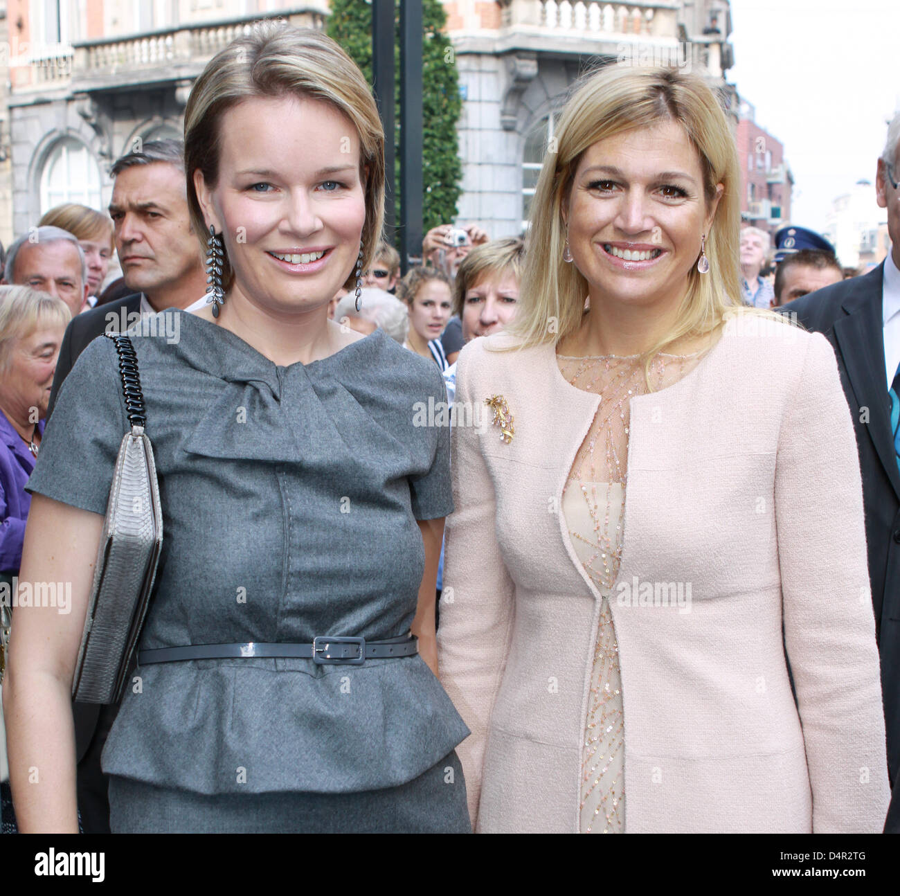 Belgian Crown Princess Mathilde (L) and Dutch Crown Princess Maxima ...