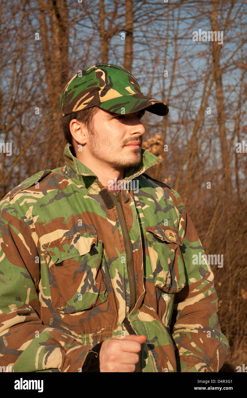 Camouflage soldier hi-res stock photography and images - Alamy