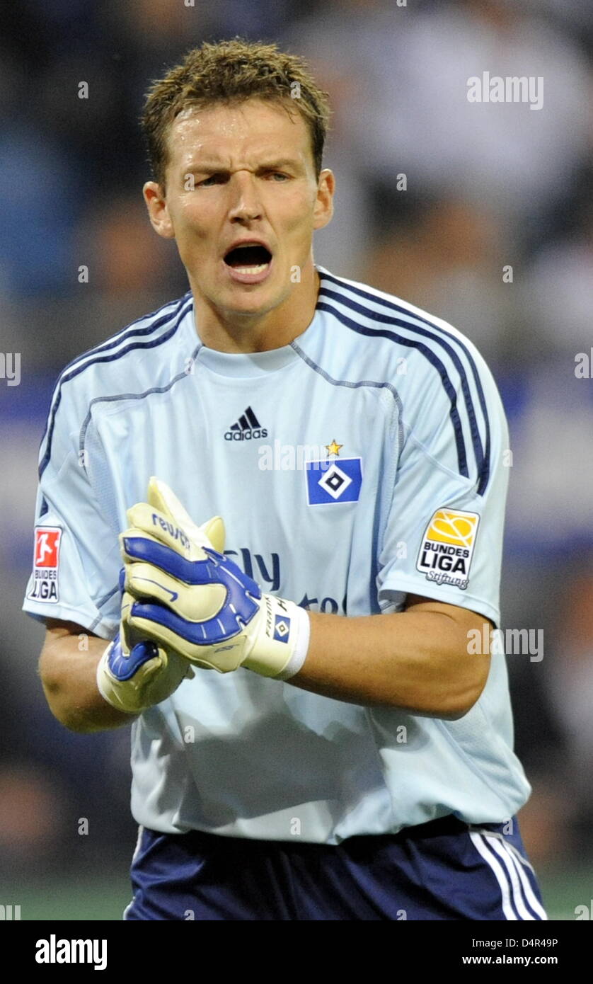 Hamburg?s goalkeeper Frank Rost shown in action during the German ...