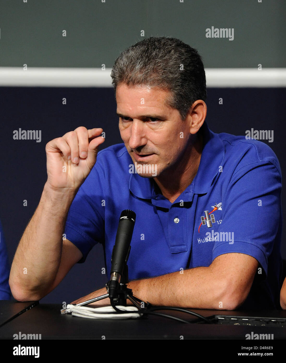 Sts 125 hi-res stock photography and images - Alamy