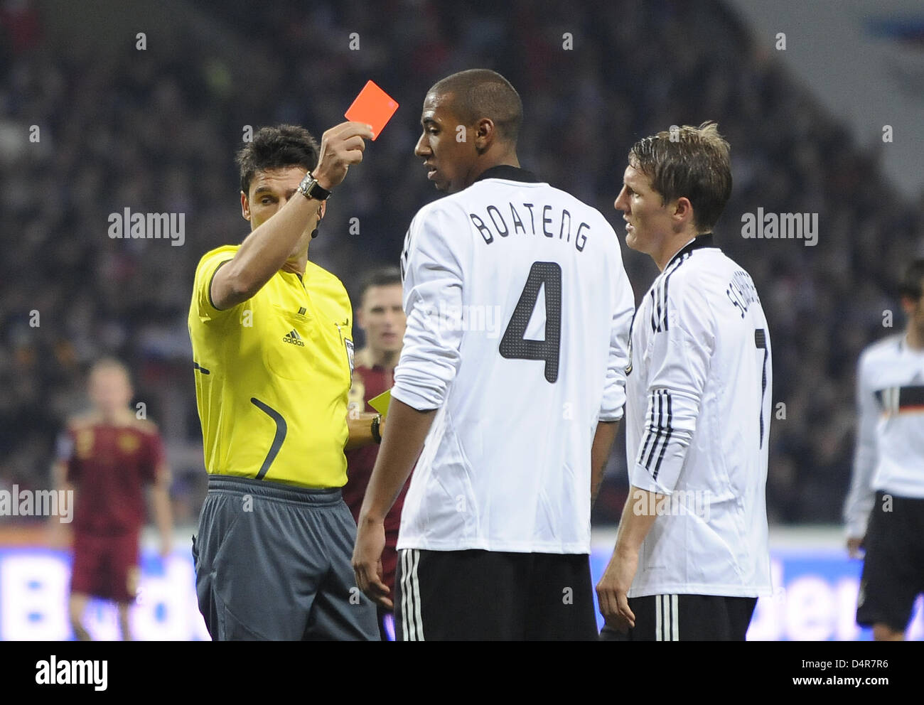 Swiss referee massimo busacca hi-res stock photography and images - Alamy