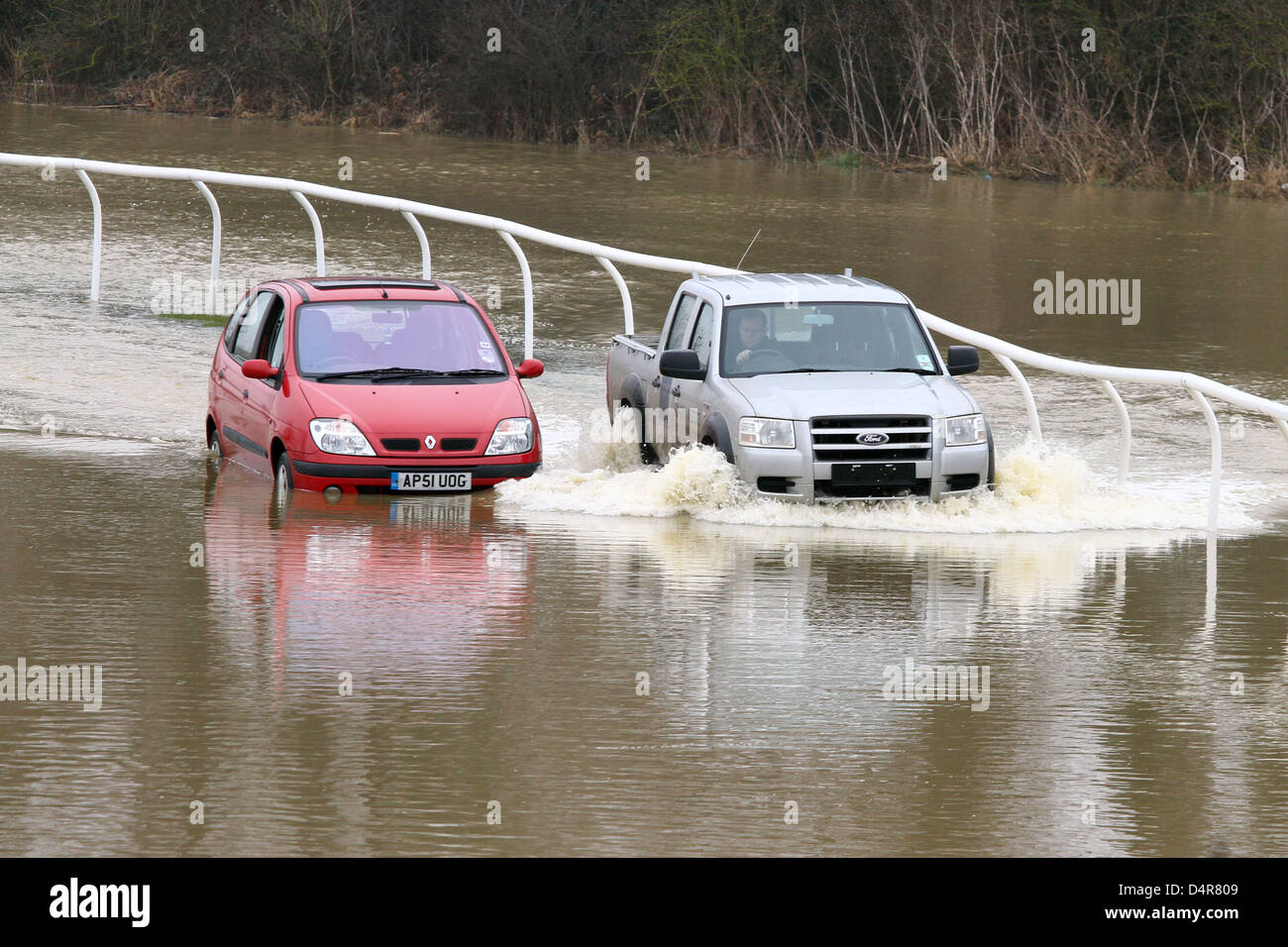 Flooding huntingdon racecourse hi-res stock photography and images - Alamy
