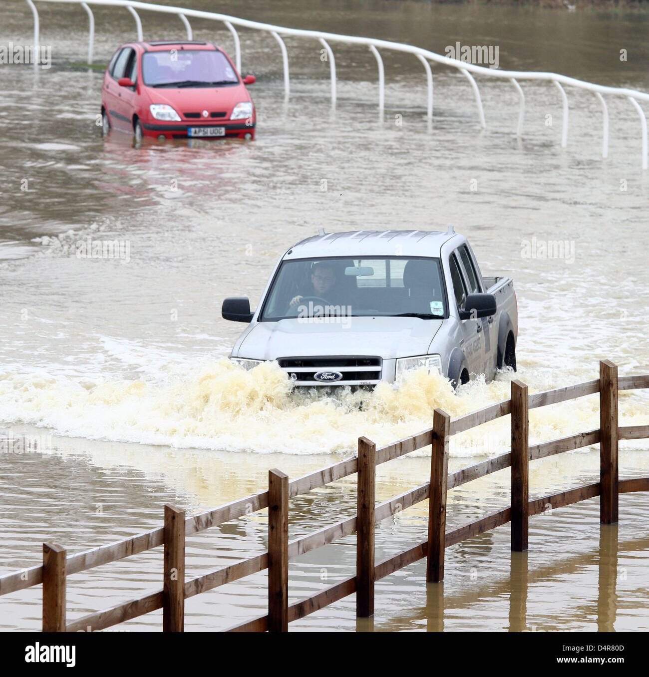 Flooding huntingdon racecourse hi-res stock photography and images - Alamy