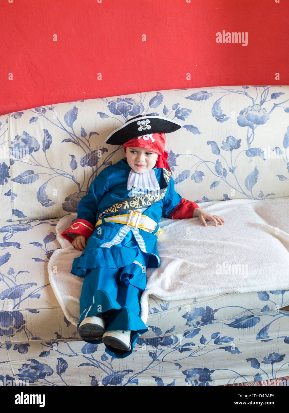 child dressed as a pirate Stock Photo - Alamy