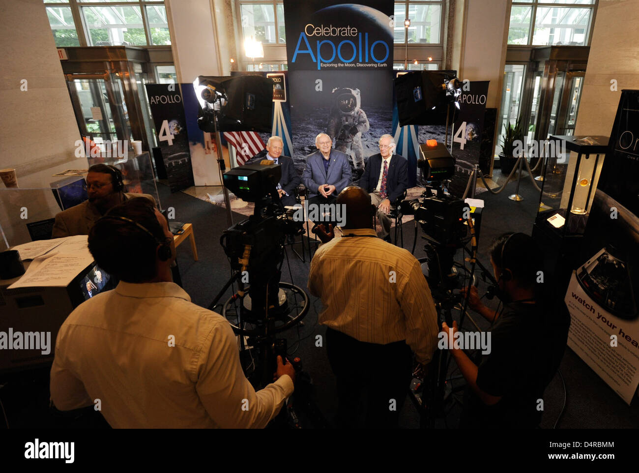 Apollo astronauts, including Alan Bean, Buzz Aldrin, and Charles Duke ...