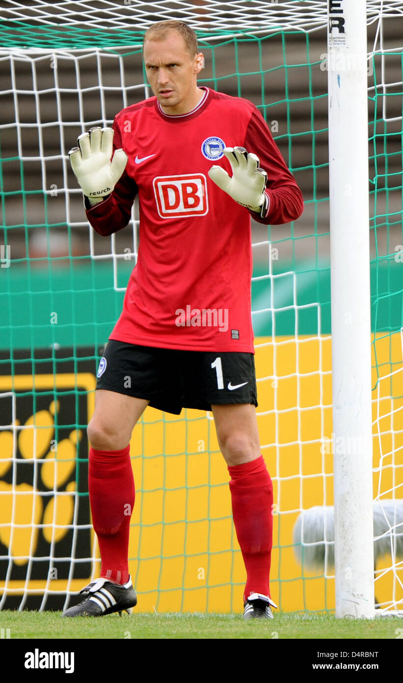 Jaroslav drobny in action hi-res stock photography and images - Alamy