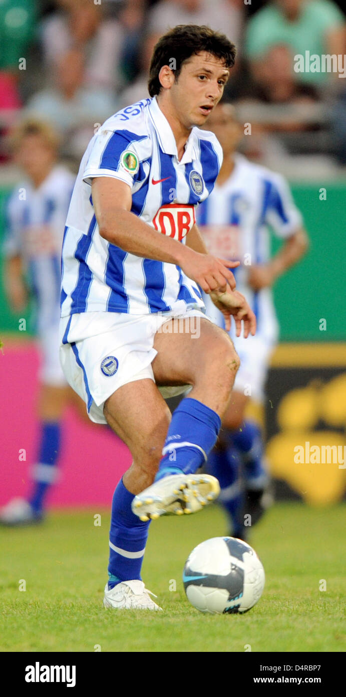 Berlin?s Serbian Gojko Kacar shown in action during the DFB Cup first ...