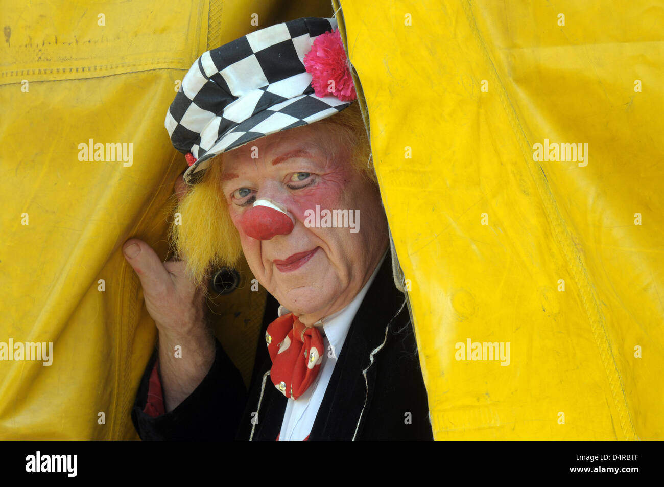 Russian clown and pantomime Oleg Popov pictured prior to his ...