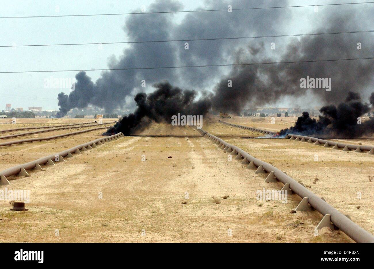Basra 2003 hi-res stock photography and images - Alamy