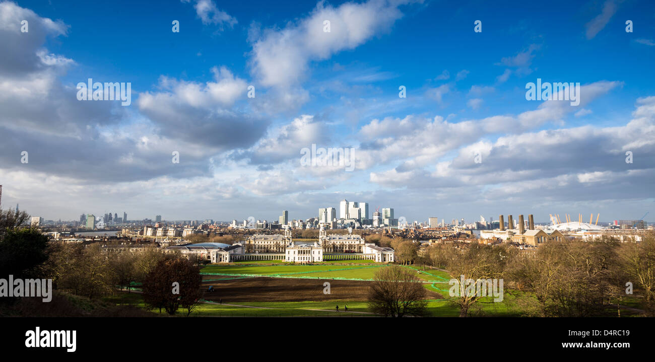 Greenwich view from the observatory with Canary Wharf, O2 arena and the ...