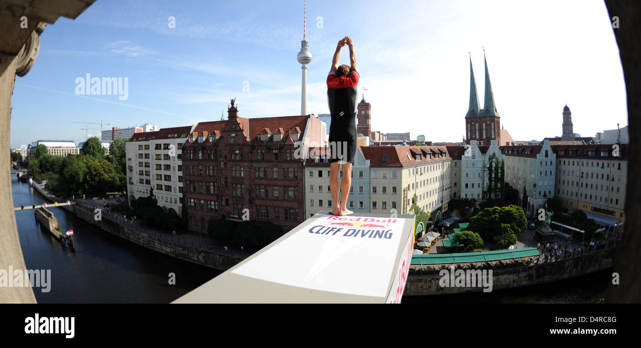 Reigning cliff diving champion Steve Black diving off the ?cliff? in ...