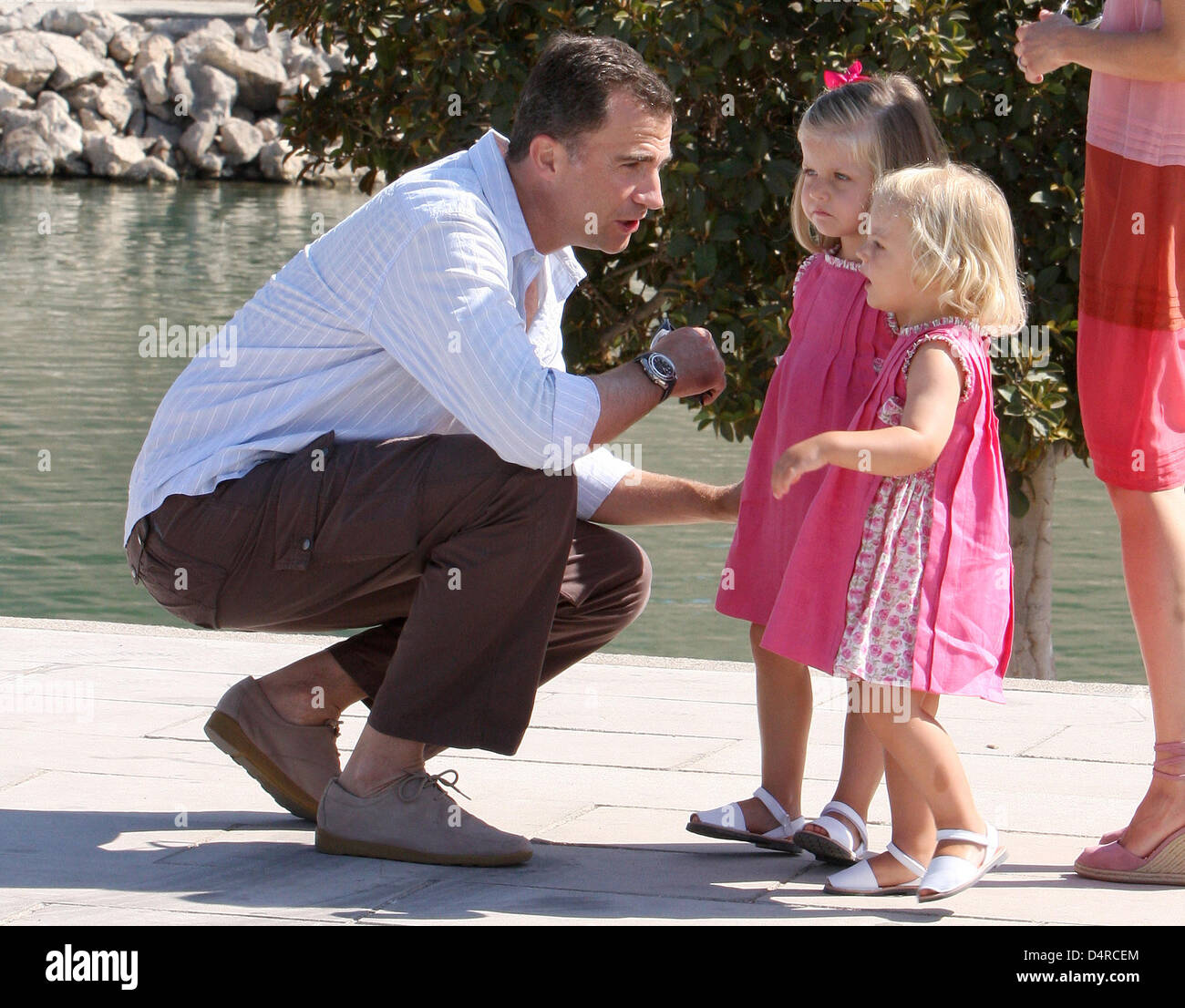 Prince felipe and daughters leonor and sofia hi-res stock photography ...