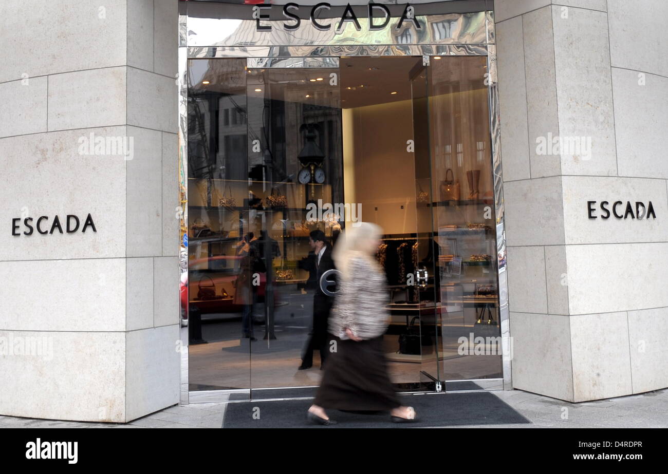 Pedestrians pass a branch of fashion company Escada in Duesseldorf ...